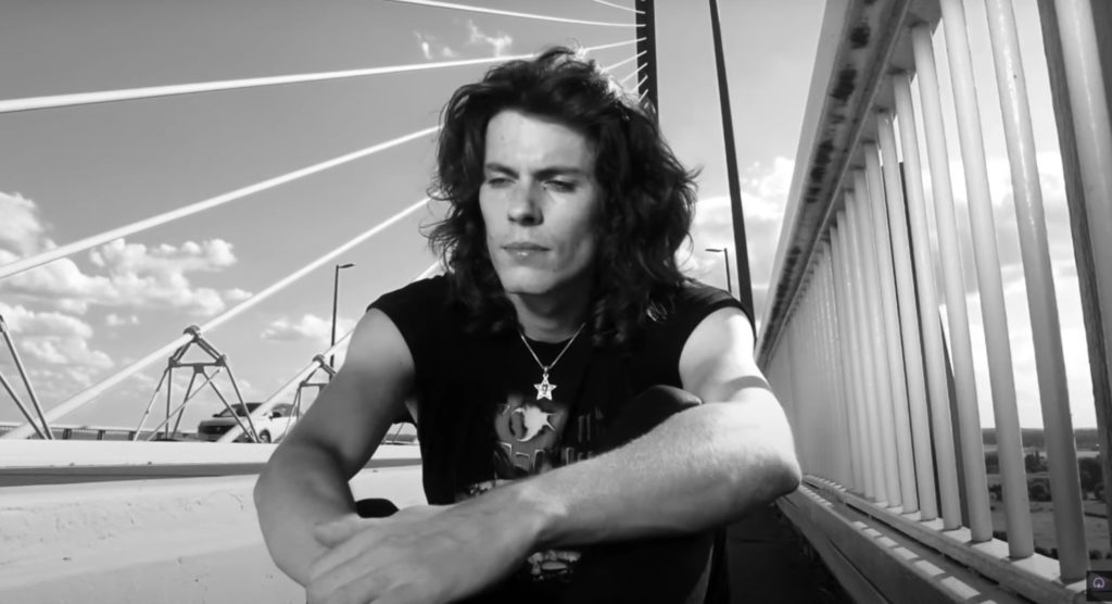 Qui est Milo Thoretton, le fils de Chiara Mastroianni